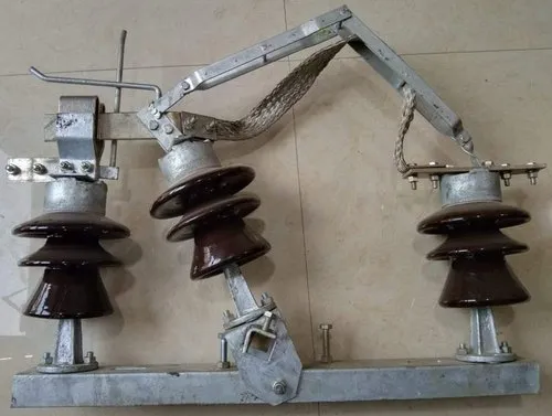 Porcelain Air Break Switch, Mounting Type : Pole Mounted at Rs 4,300 / unit