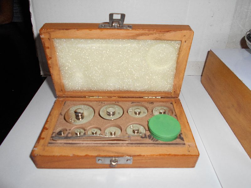 Analytical weight box at best price INR 480 / Box in Ambala Haryana ...