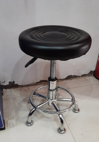 Polished Metal Hydraulic Lab Stool, for Laboratory, Size : Standard at ...