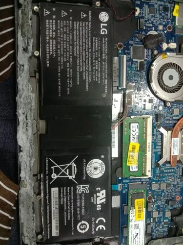 laptop internal battery, Voltage : 240 V - New M K Technologies ...