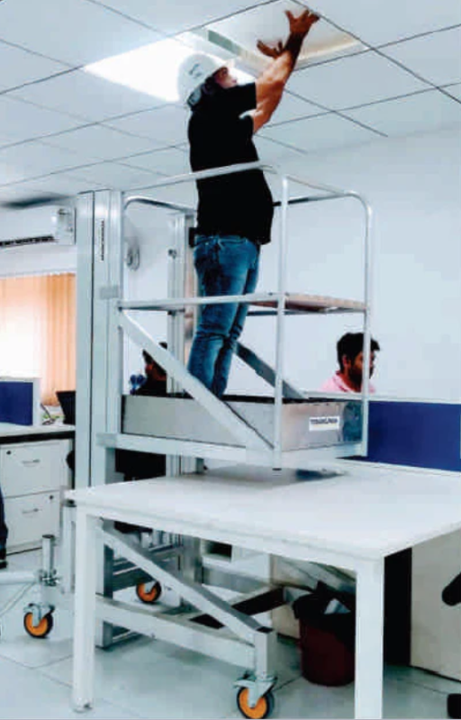 Youngman Desksurfer (Aluminium Range) Platform Ladder - Youngman ...