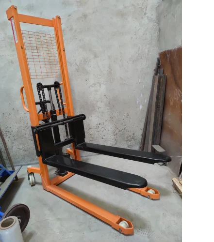 Mild Steel Hand Operated Stacker at Rs 42,000 / Piece in Ahmedabad ...