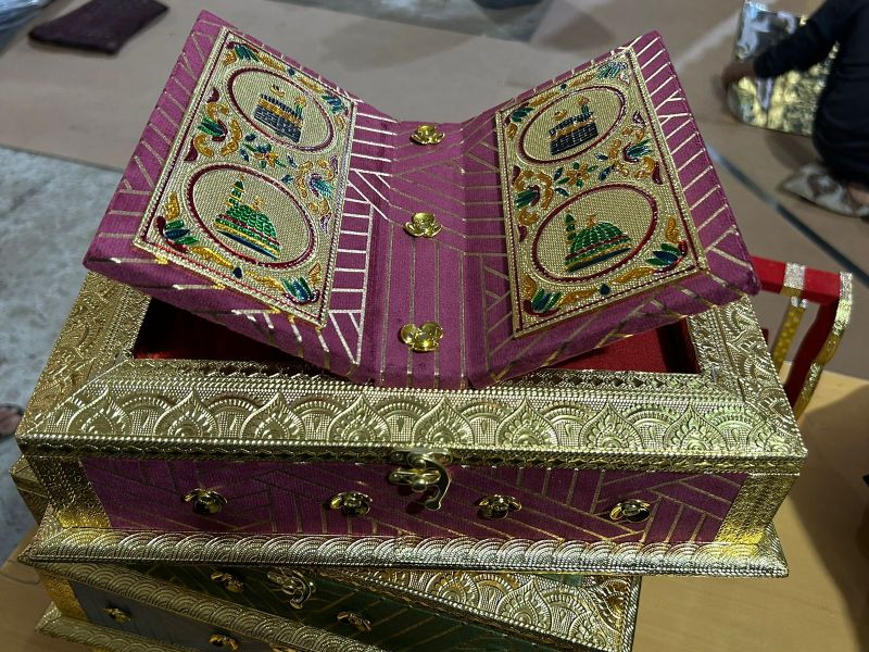 MADINA in Aurangabad - Manufacturer of quran boxes & wooden black kaba box