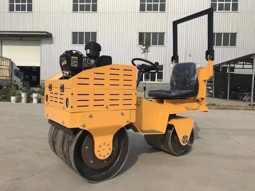 5 Ton Mini Roller Compactor For Industrial at Rs 435000 in Delhi - ID ...