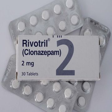 Anti Retrovirals Rivotril 2mg, Color : Silver, Certification : FSSAI ...