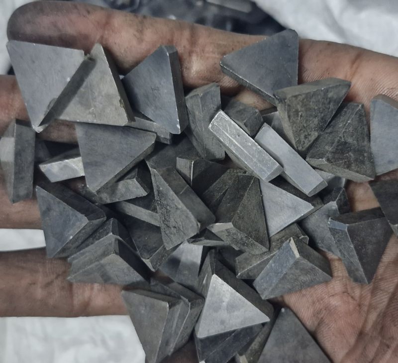 3/4 Triangle Ttms Carbide Tip at Rs 48 in Durg - ID: 7800932 | Om Shri ...