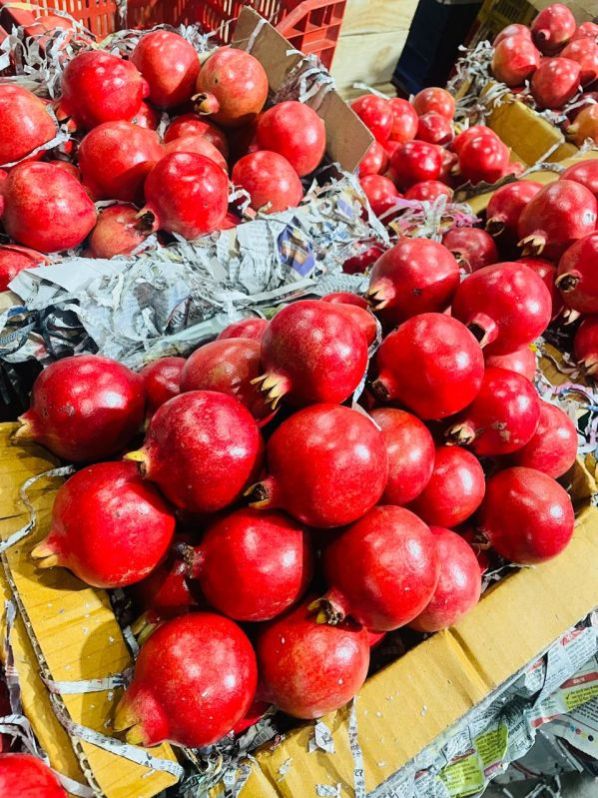 Organic Anar, Color : Red, State Of Origin : Rajasthan, Packaging Type ...