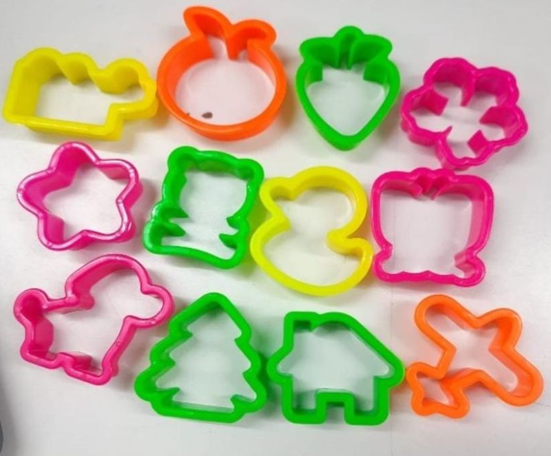 Plastic Modeling Clay Mold Set for Kids, Color : Multicolor at Rs 70 in ...