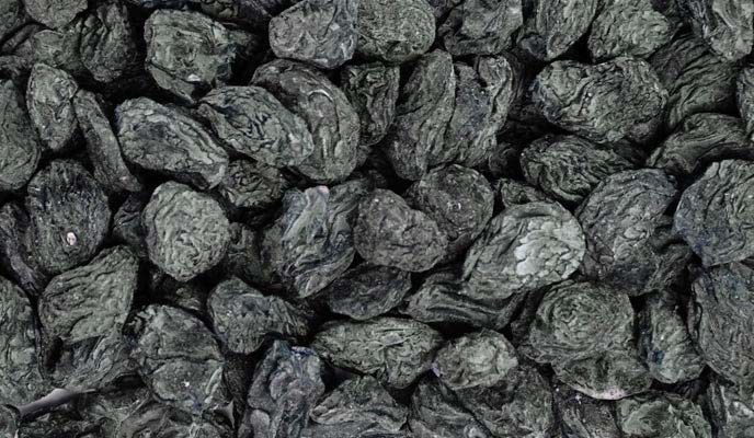 Black Raisins, Shelf Life : 12 Months at Best Price in Mumbai - ID: 1531256