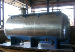 Condensate Receiver Tank, Capacity : 5000-10000 L - Micro Finish ...