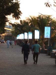 Rectangular Outdoor Unipole LED Screen, For Railway Station, Malls ...